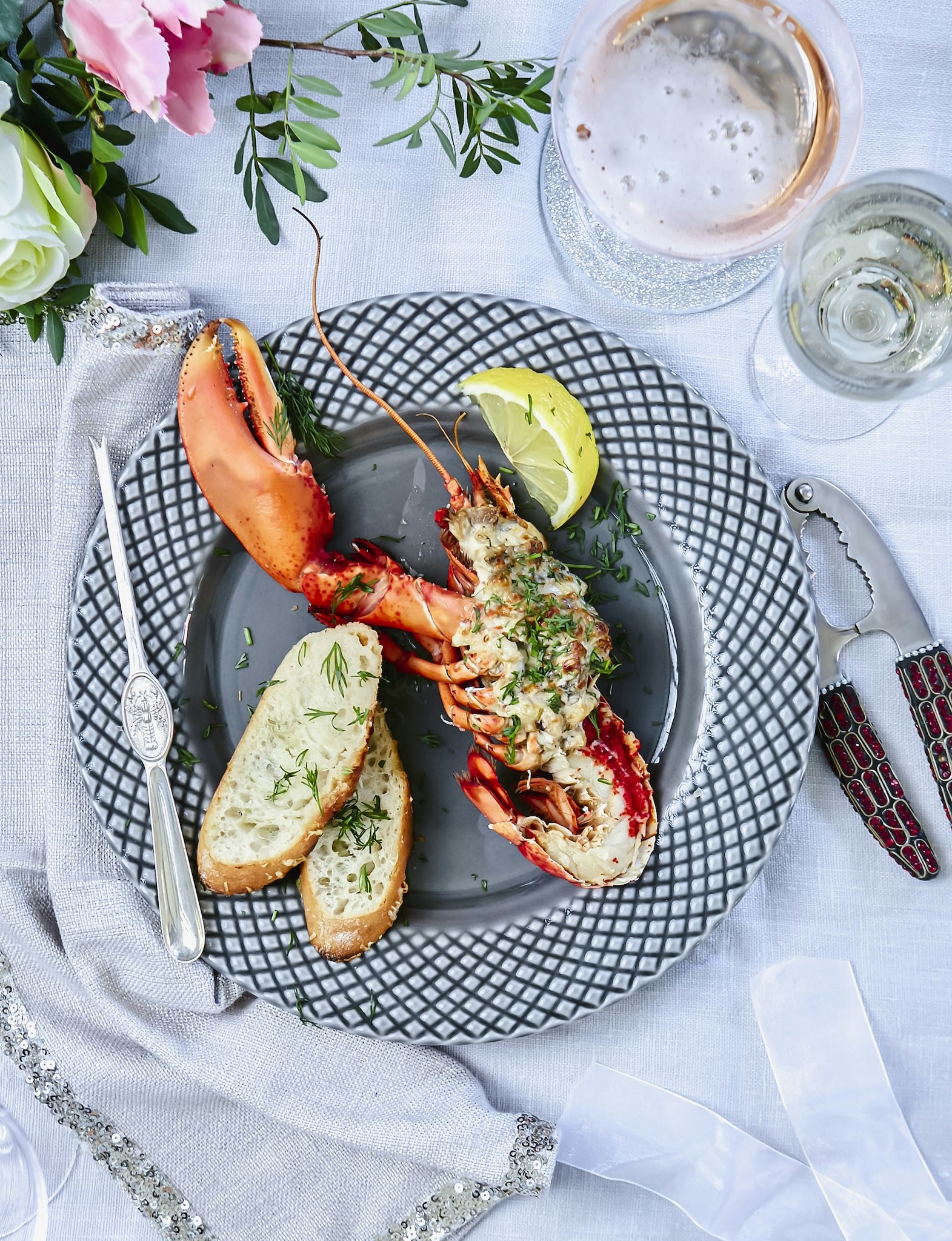 Svampgratinerad hummer med tabasco