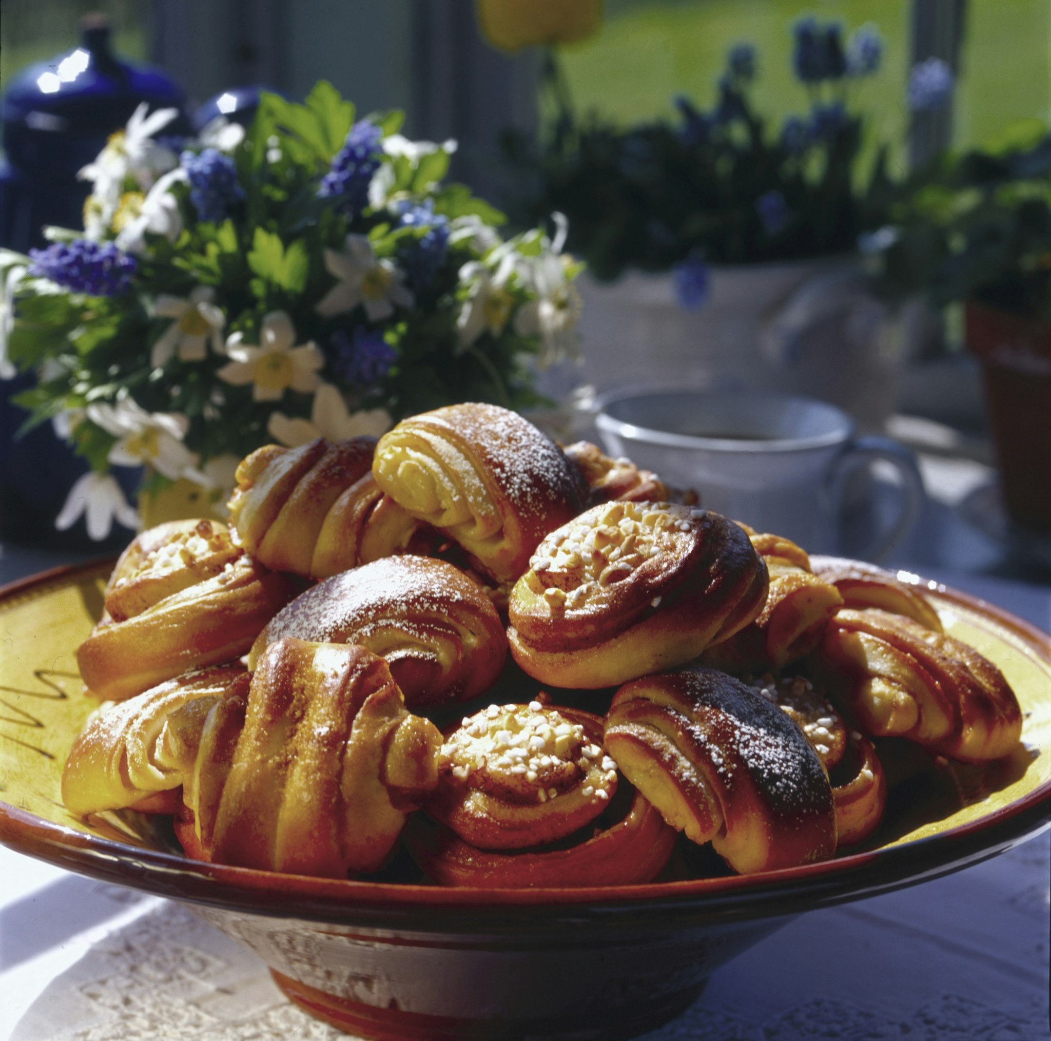 Tre sorters vetebullar med olika fyllningar