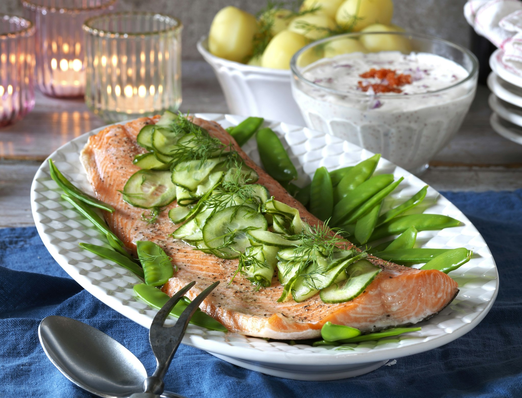 Ugnsbakad laxsida med romsås