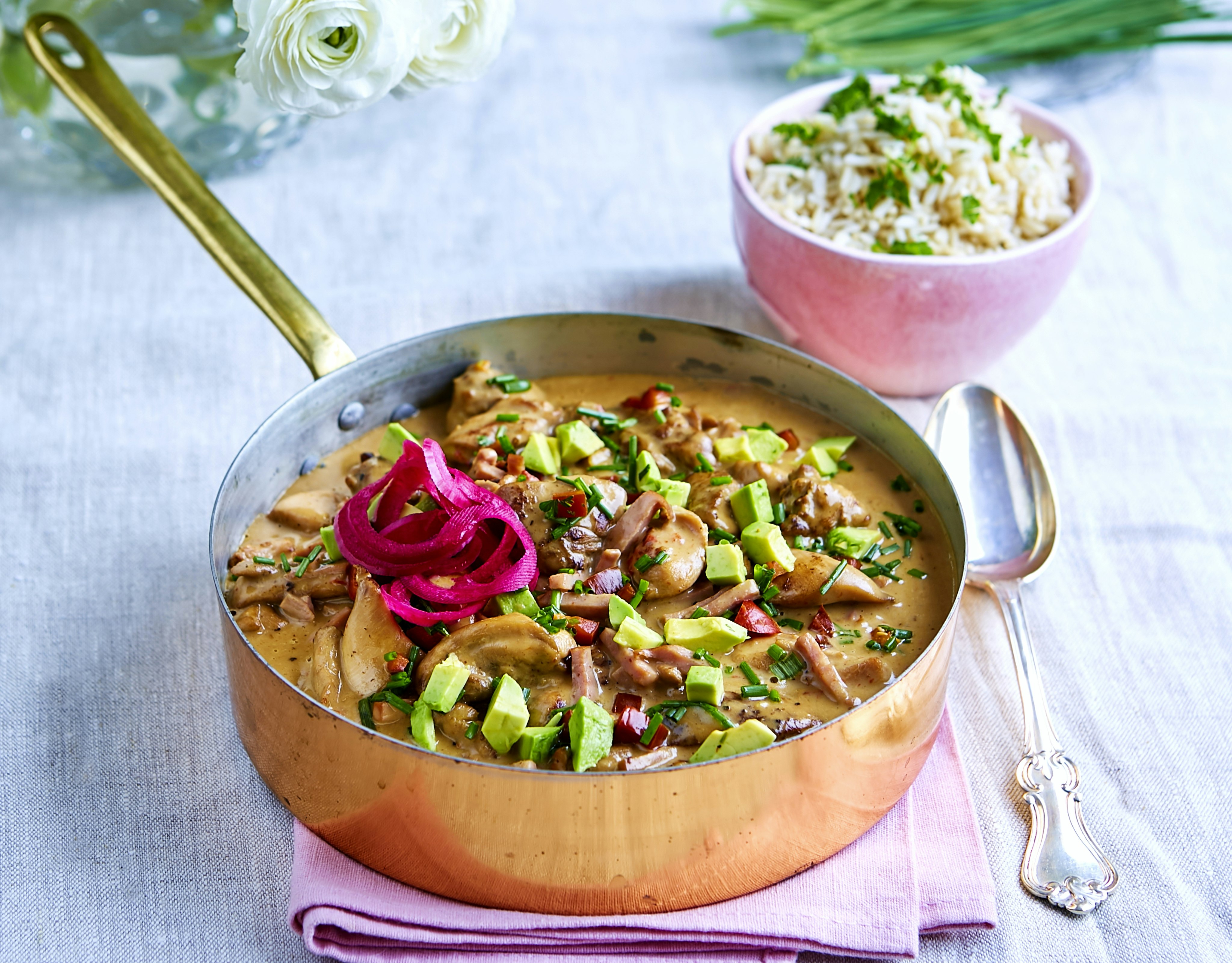 Kycklinggryta med rökt skinka och jalapeño