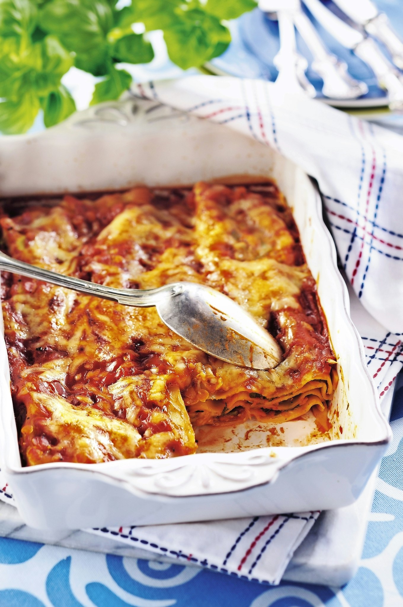 Vegolasagne med röda linser, vitlök och chili