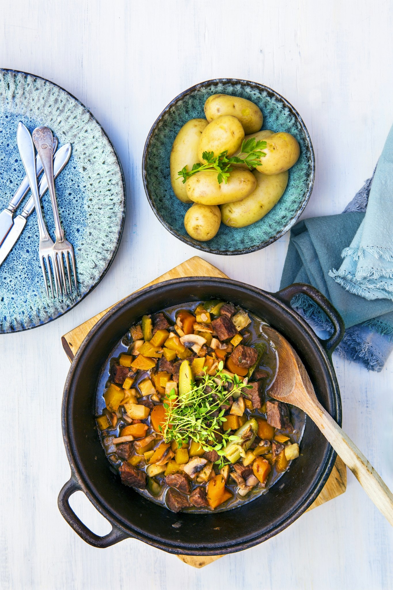 Viltgryta med rotfrukter