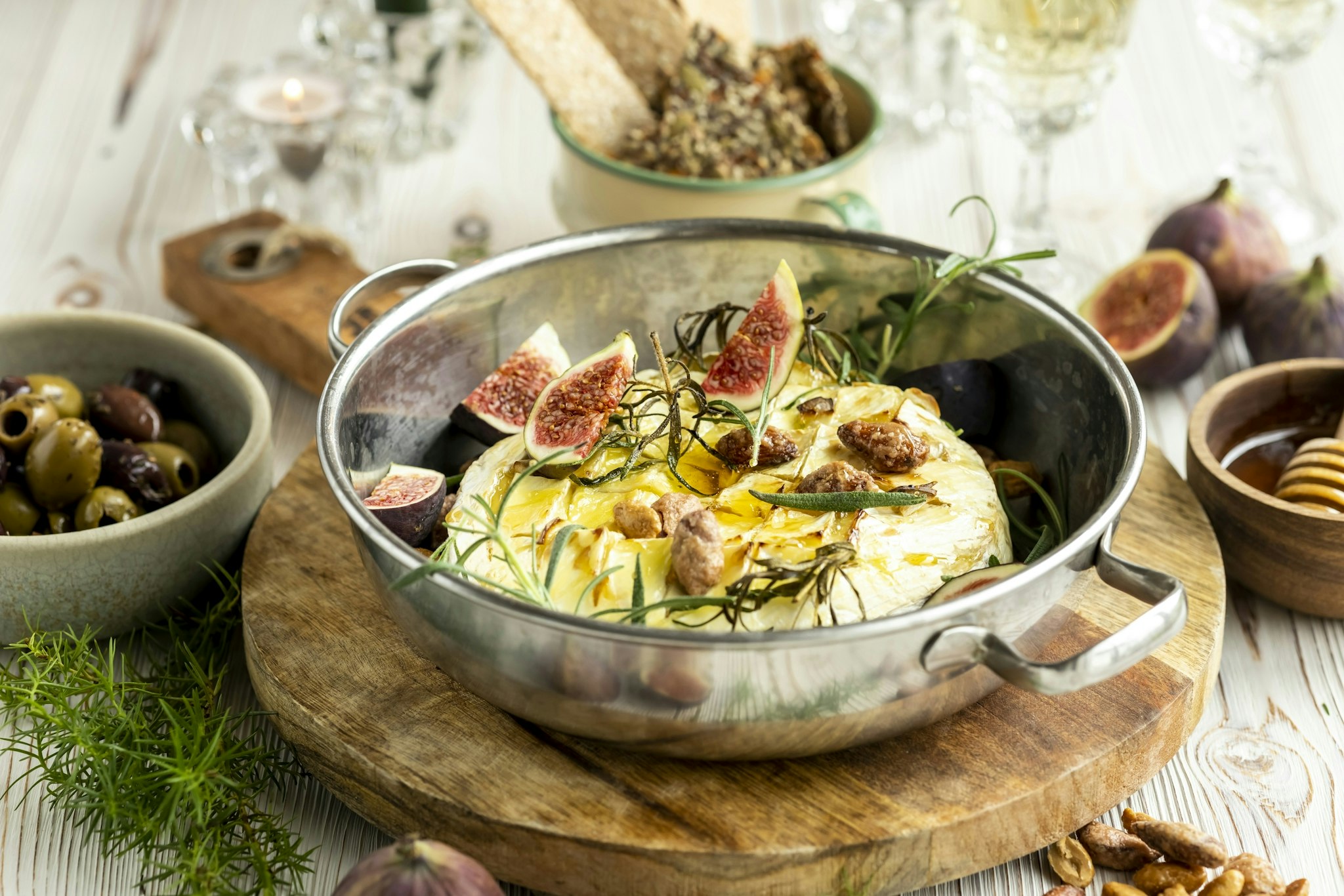 Toast med taleggio och fikonmarmelad