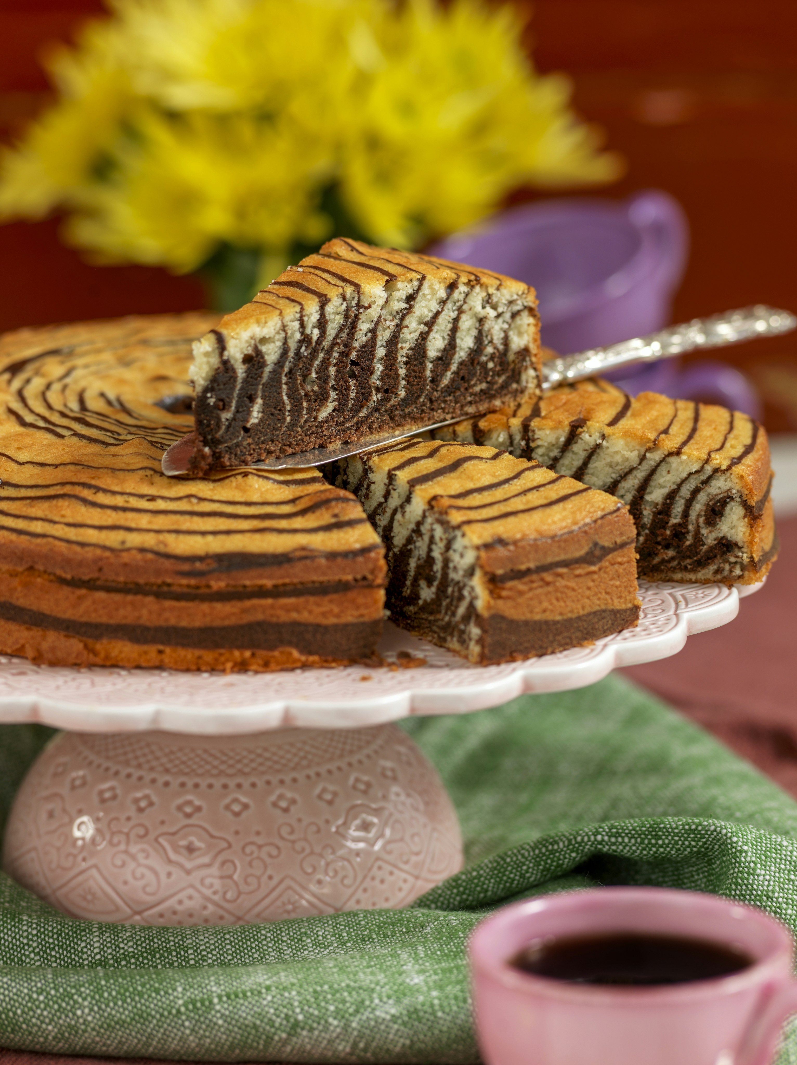 Zebrakaka med citron och lakrits